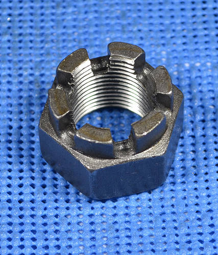 Гайка М18 DIN 935 класу міцності 8.0 (ID#628015060), ціна: 20.11 ₴, купити на Prom.ua