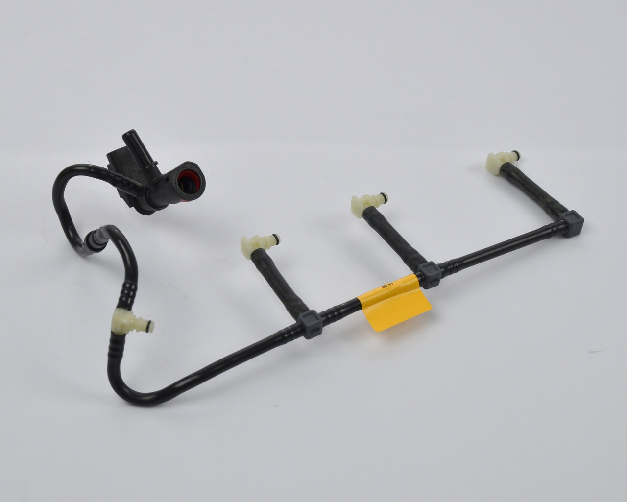 Шланг обратки с клапаном на Renault Kangoo II 2008-> 1.5dCi — Renault ...