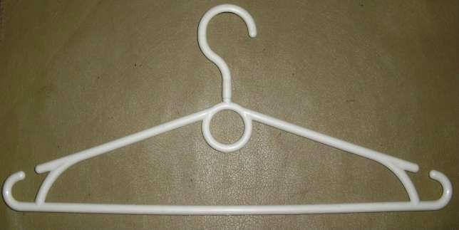 Тремпель вешалка плечики для одежды 38 см черный цвет., цена 4.50 грн ...