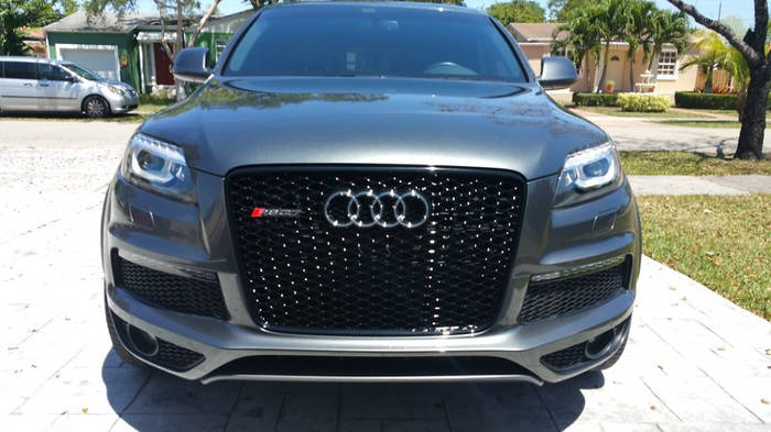 Купить Решетка радиатора Audi Q7 4L (06-15) тюнинг стиль RSQ7 (черная ...