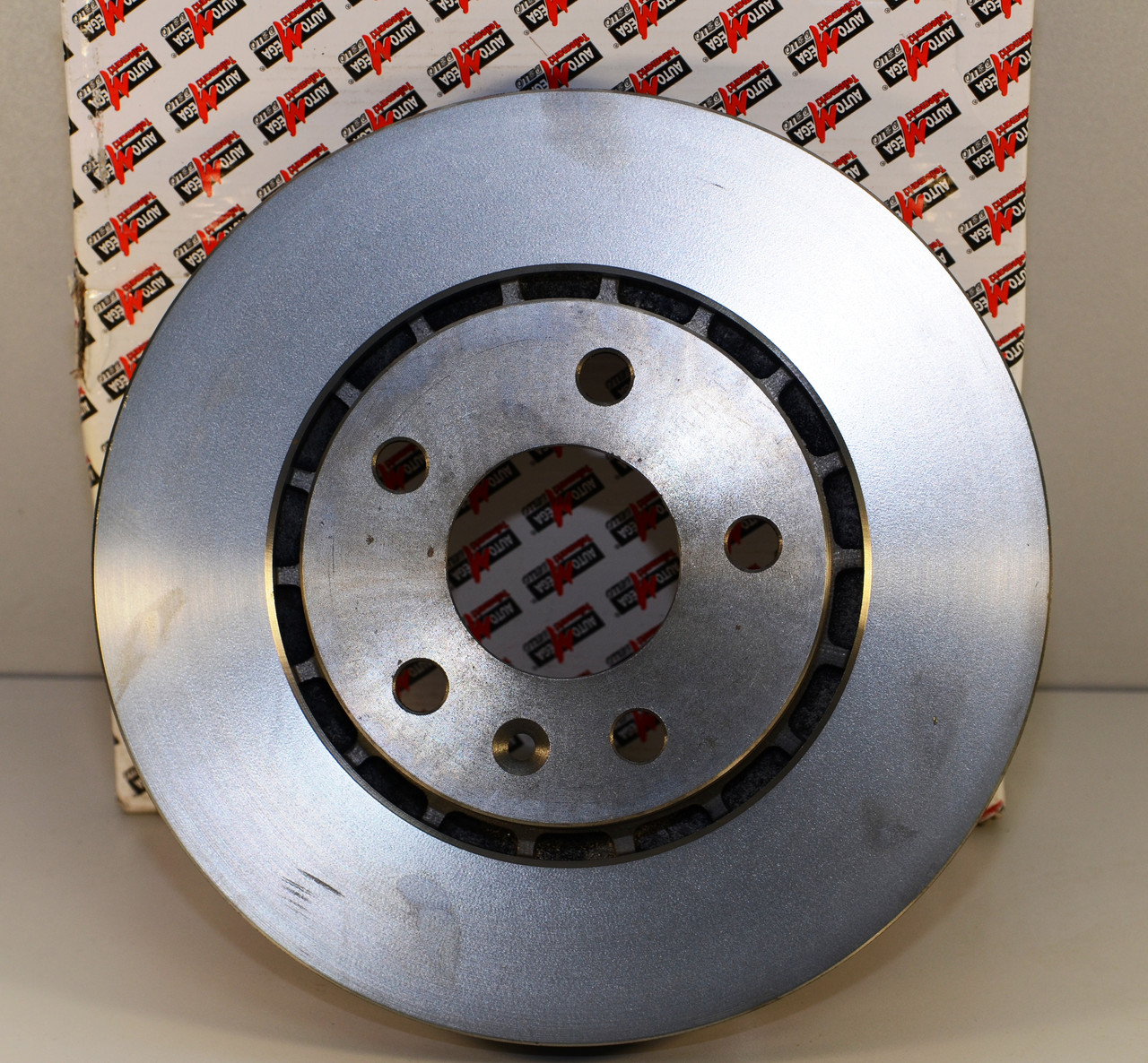 Тормозной диск передний на Renault Trafic 2001-> — Auto-Mega (Германия ...