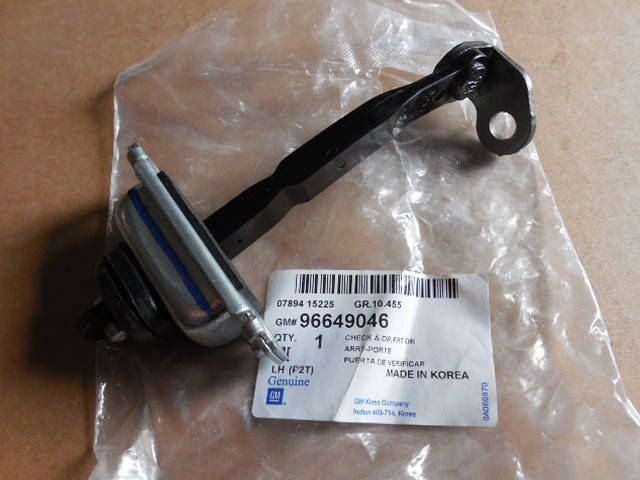 Купить Ограничитель двери AVEO, Шевроле Авео левый "GM" 96649046, цена ...
