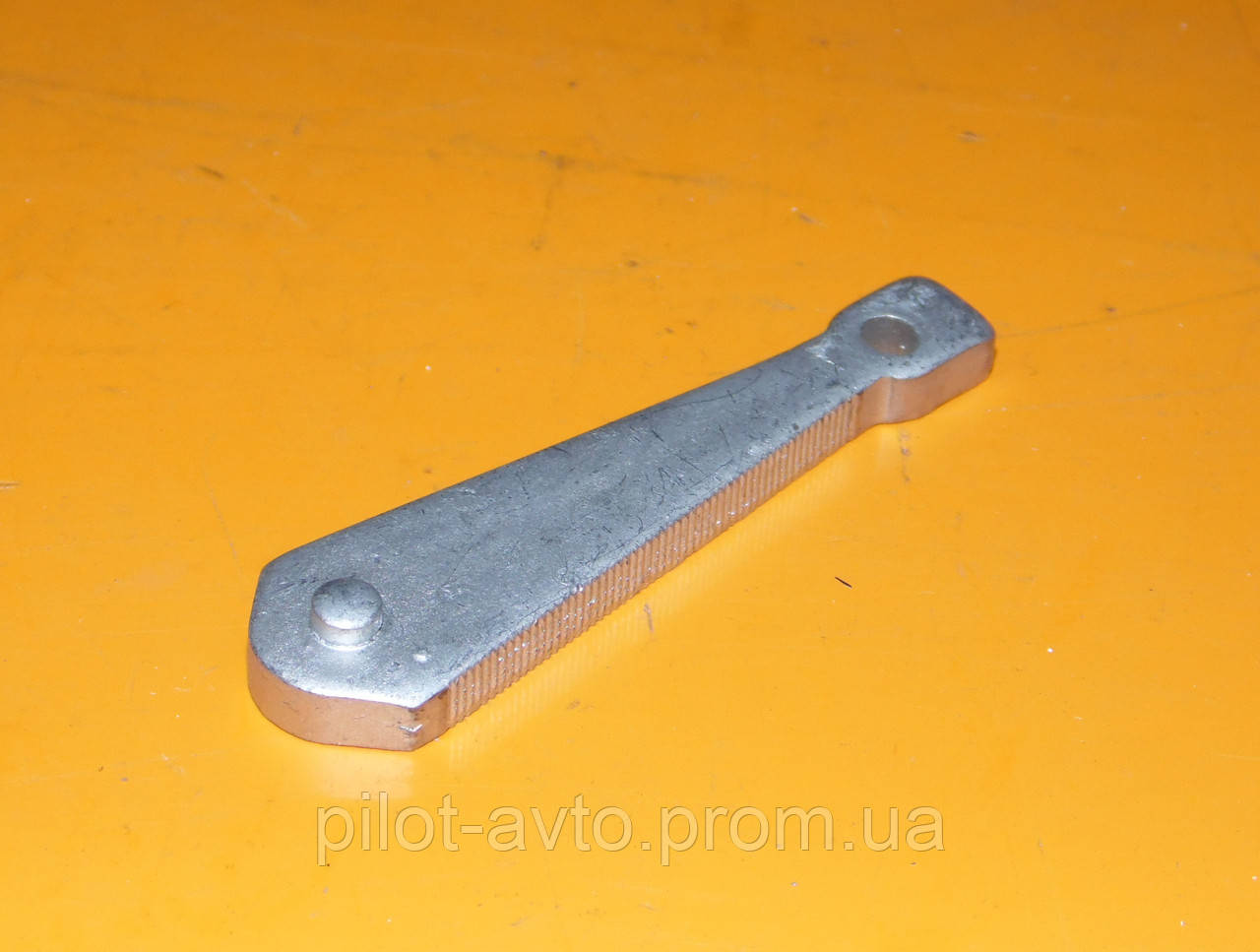 Регулировочный клин тормозных колодок VAG 171609705 для VW, Audi, Skoda ...