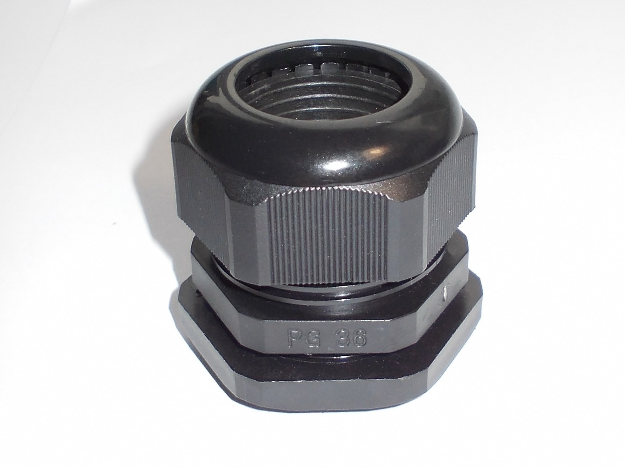 Кабельный ввод герметичный PG36 Черный - Гермовводы PG 36 мелким оптом