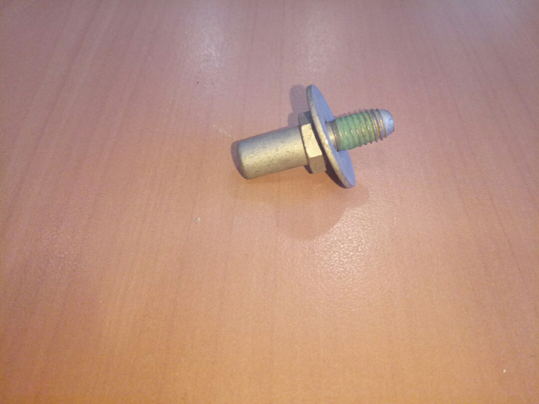 Купить Палец сдвижной двери верхний Е3 3800963 (500329777), цена 210 ...