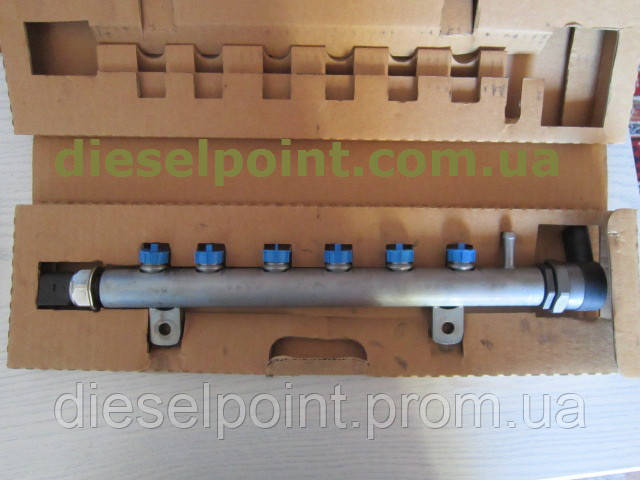 Паливна Рампа Крафтер": 2.5 TDI нова оригінал з датчиками 057130764B ...