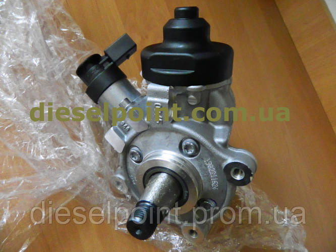 Купить Насос топливный новый BOSCH 03L130755A Audi,Seat,Skoda ...