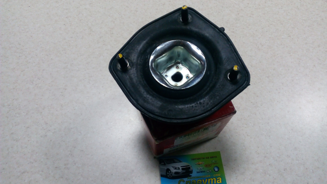 Опора верхнего заднего правого амортизатора Kia Cerato 04-09 MOBIS ...