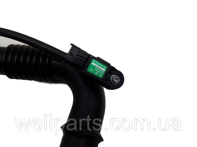 Патрубок интеркулера на Рено Трафик 2 2.0 dCI M9R Renault 8201068612 ...