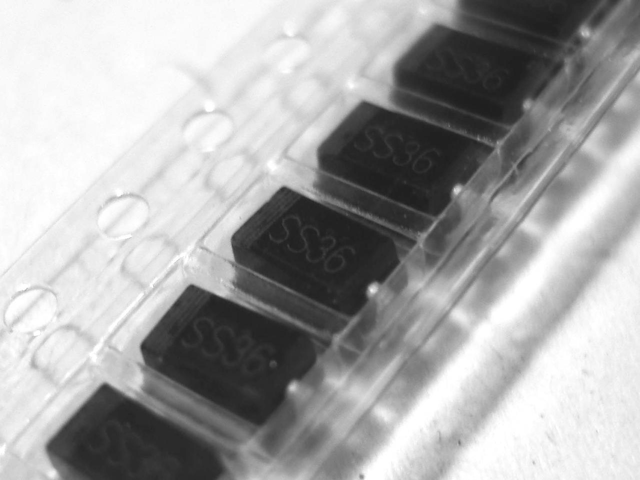 Купити Діод SS36 SMD діод Шоткі 3А 60В DO-214AC (SMA), ціна 4 грн ...