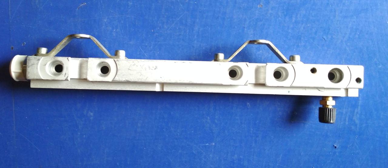 Паливна Рампа без форсунок SENS ориг. (алюмін. профілю.) 3071-1144010 ...