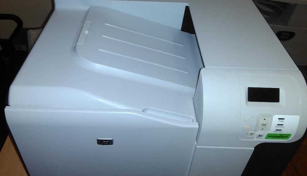 Цветной лазерный принтер HP Color LaserJet CP3525 б.в. из Европы 100% ...