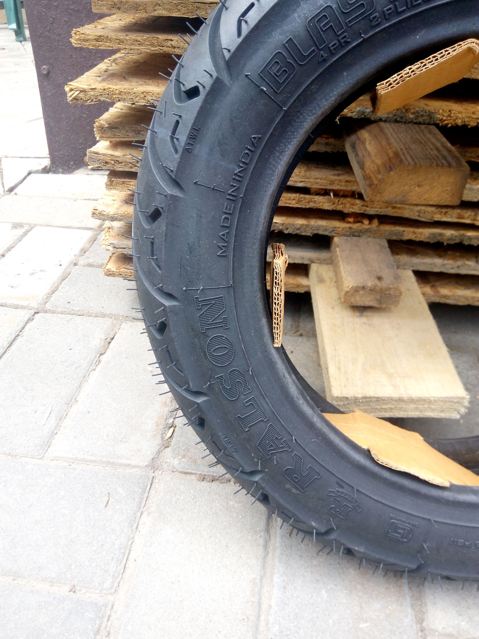 Покрышка для скутера Honda Dio AF 34,35 3.00-10 ( без камерная ) Ralson ...