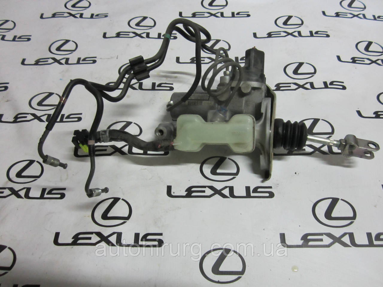 Главный тормозной цилиндр Lexus LS460 (138110-10440) б/у купить в ...