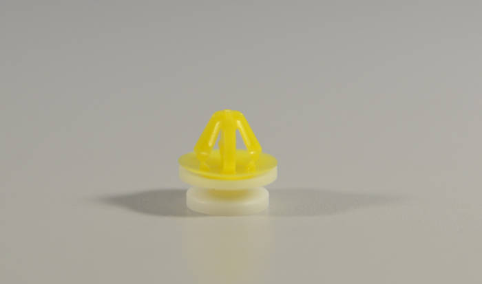 Клипса крепления обшивки на Renault Trafic II 01->2014 - Renault ...