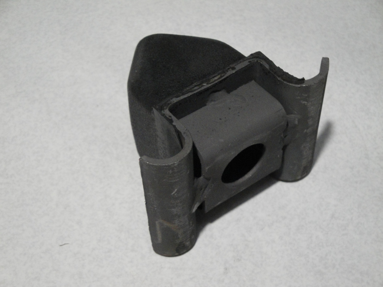 Отбойник рессоры передней MITSUBISHI CANTER FUSO 659/859 (ML103121 ...