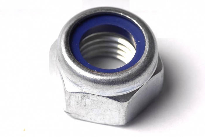 Гайка нержавеющая М30 DIN 985 низкая самоконтрящаяся с нейлоновым ...