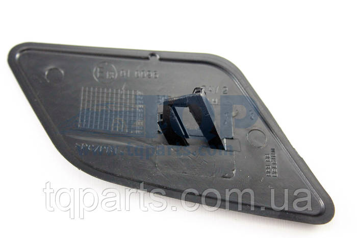 Купить Крышка форсунки лев., Накладка форсунки бампера 39886377, Volvo ...