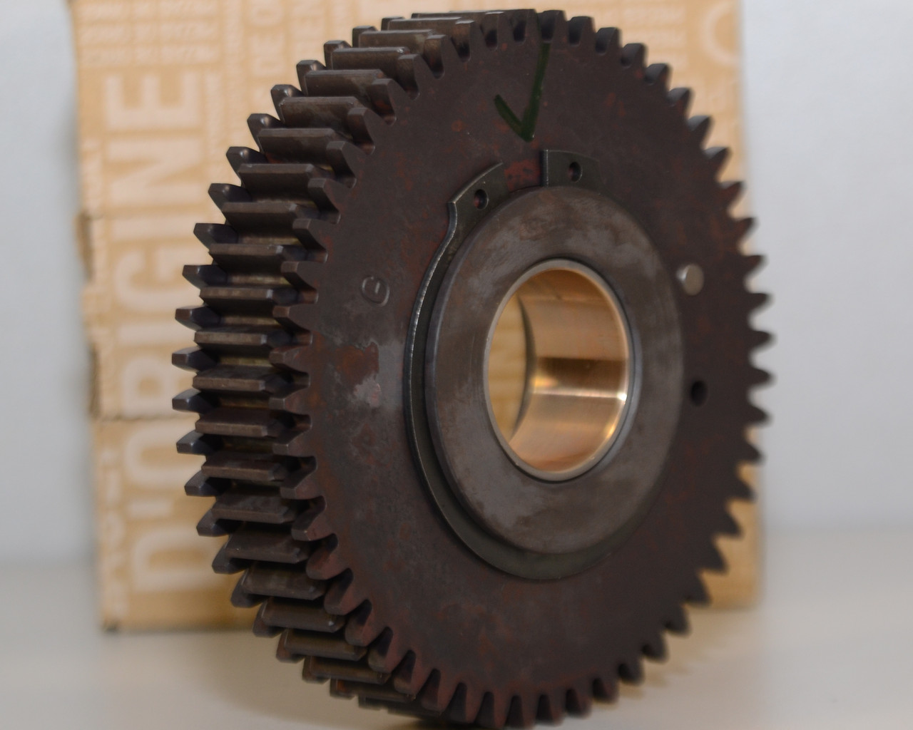 Шестерня вспомагательного блока привода (промежуточная) на Renault ...