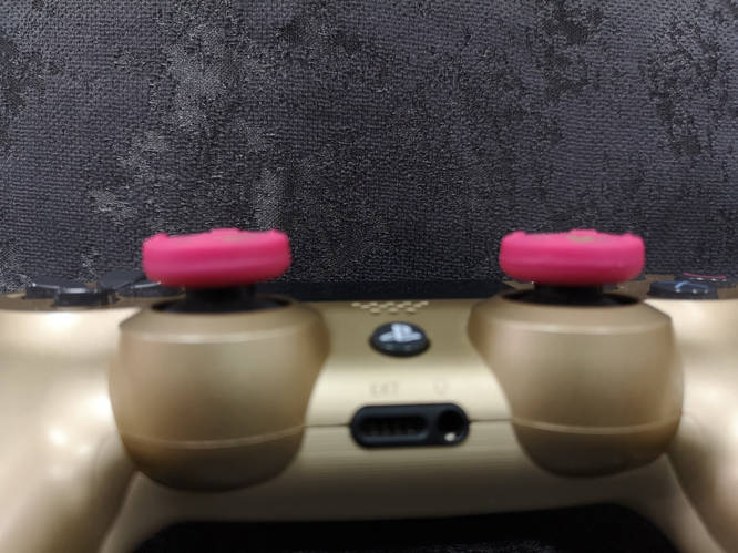 Купити Силіконові Накладки Fun V12 на стіки Game Teh X для PS4 ...