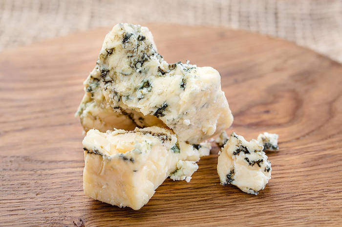 Сир Dorblu Kaeserei м'який з блакитною цвіллю (дор блю) 50%, 100 р ...