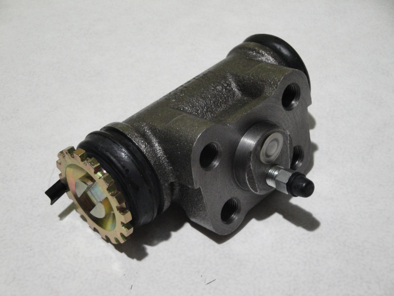 Цилиндр тормoзной заднего моста RL MITSUBISHI CANTER FUSO 659/859 ...