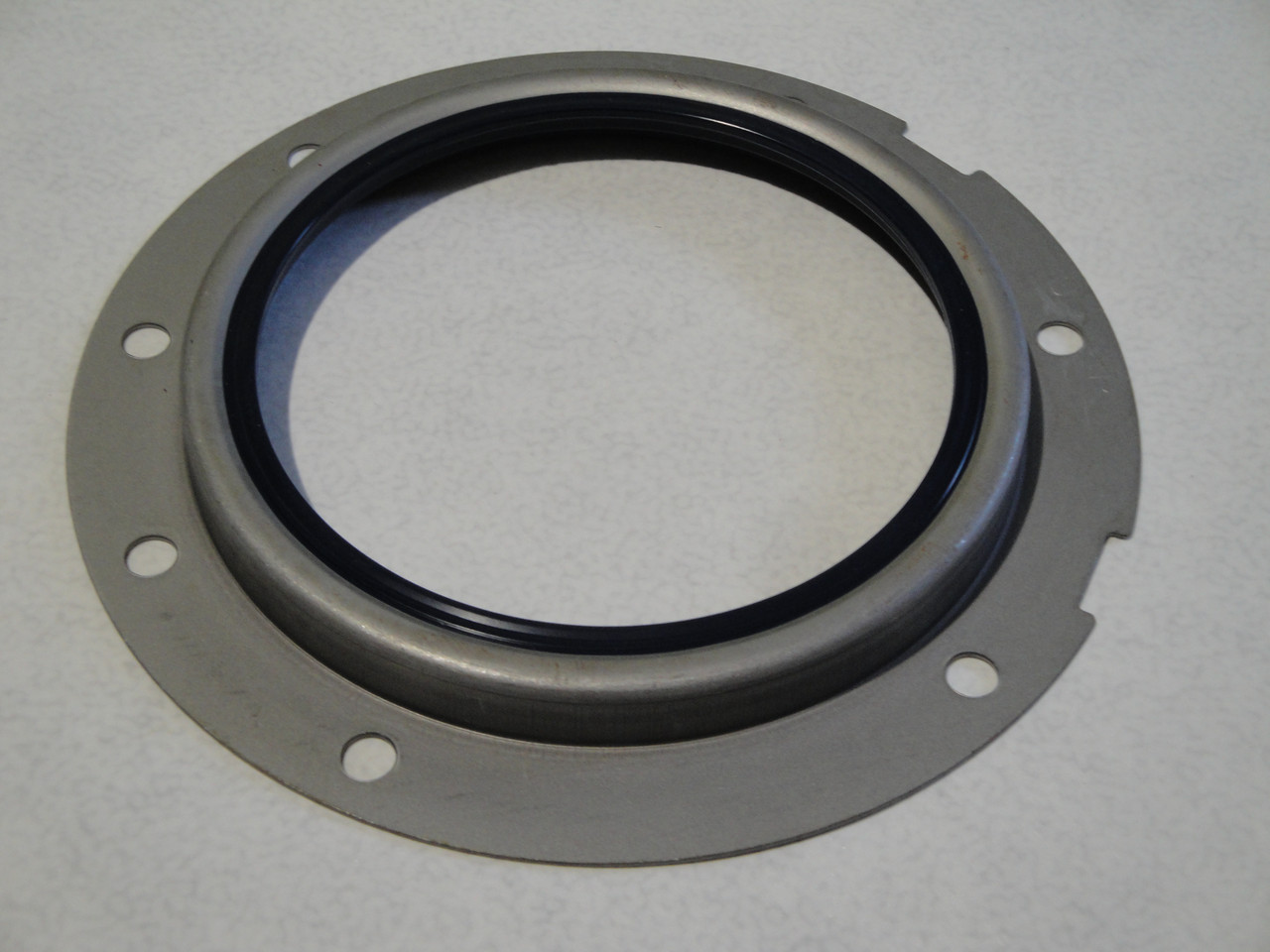 Сальник коленвала двигателя задний MITSUBISHI CANTER FUSO 659/859 ...