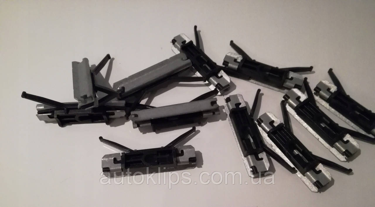 Клипса крепления молдинга возле лобового стекла BMW Series-7 F01, F02 ...