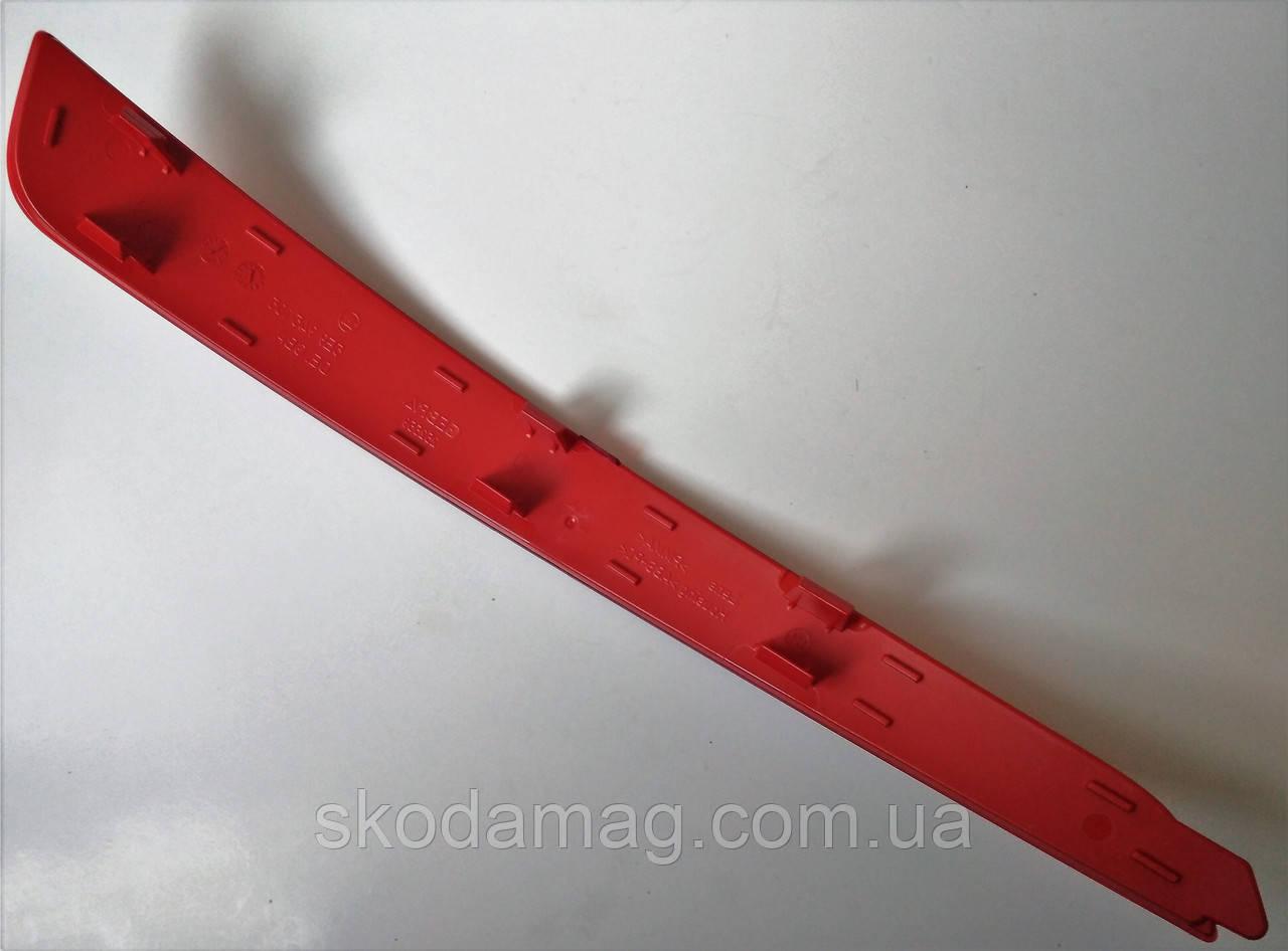 Світловідбивач катафот заднього бампера правий Шкода Октавія А7 ...