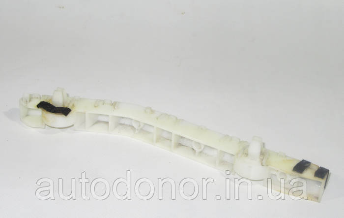 Купить Крепление переднего бампера левое Nissan Leaf ZE0 / AZE0 (10-17 ...