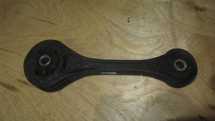 Купить Подушка двигателя задняя Subaru Forester S11 41040AE010, цена ...