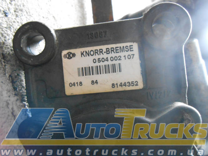 Купить Кран/Датчик уровня пола подвески Б/у для Renault DXI (20514066 ...