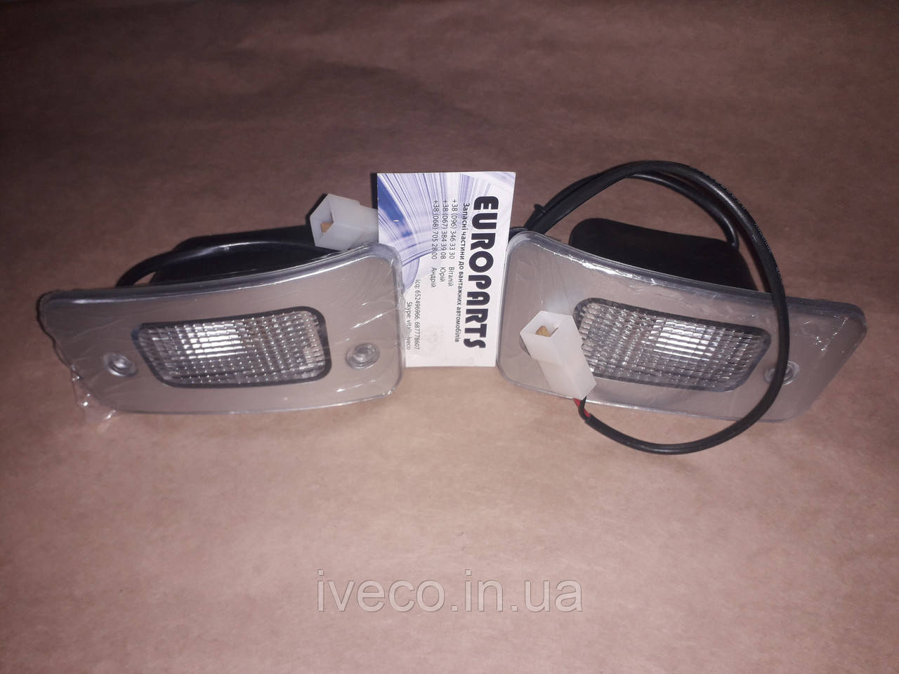 Ліхтар габаритний даху кабіни правий / лівий 98443250 98443252 Івеко ...