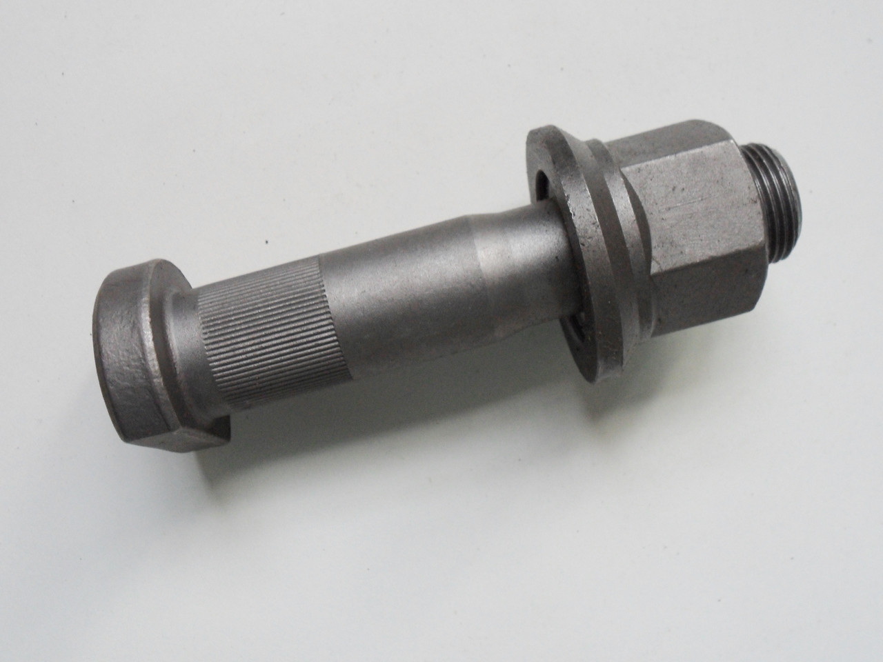 AZ9112340123 + WG900388416 Болт колесный с гайкой на самосвал HOWO ...