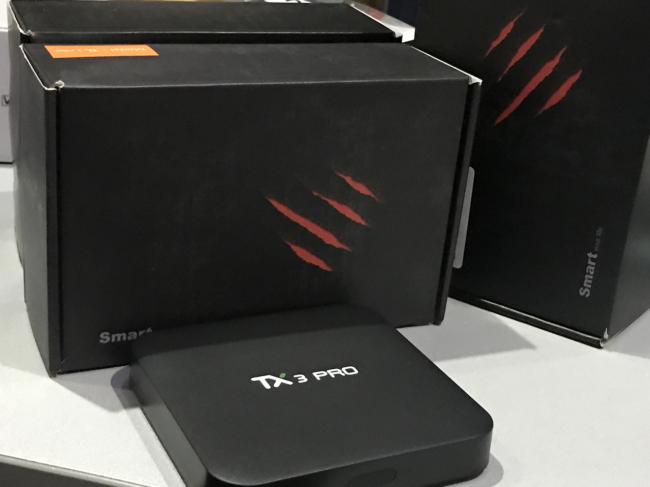 Android TV Box Tanix TX3 Pro 1GB +8GB — Купить Недорого на Bigl.ua (890695011)