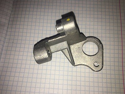 Кронштейн датчика положения коленвала Ланос 1.5 GM 96351257, цена: 295 ...