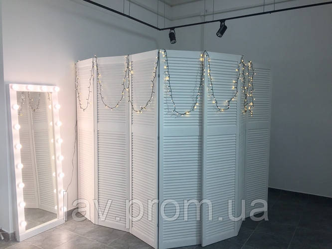 Деревянная ширма-примерочная и фотозона для выставки., цена 1050 грн ...