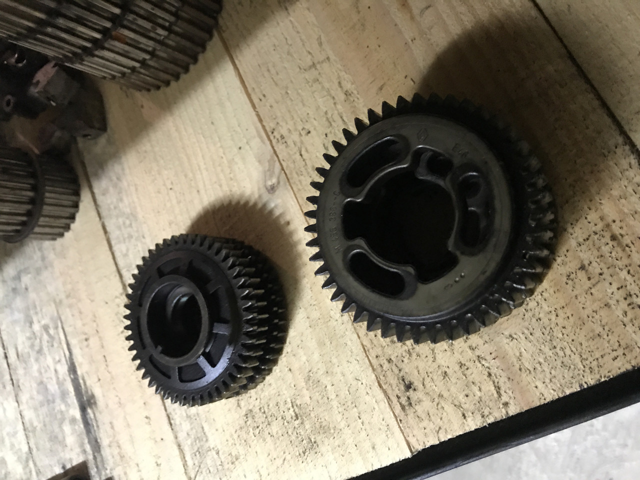 Шестерня розподільного валу RENAULT TRAFIC 2.0 DCI 00-14 (РЕНО ТРАФІК)