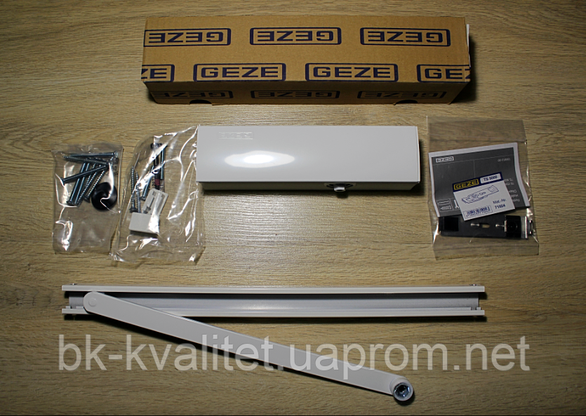 Купити Дверний доводчик GEZE TS 3000 V з ковзною шиною +фіксація, білий ...