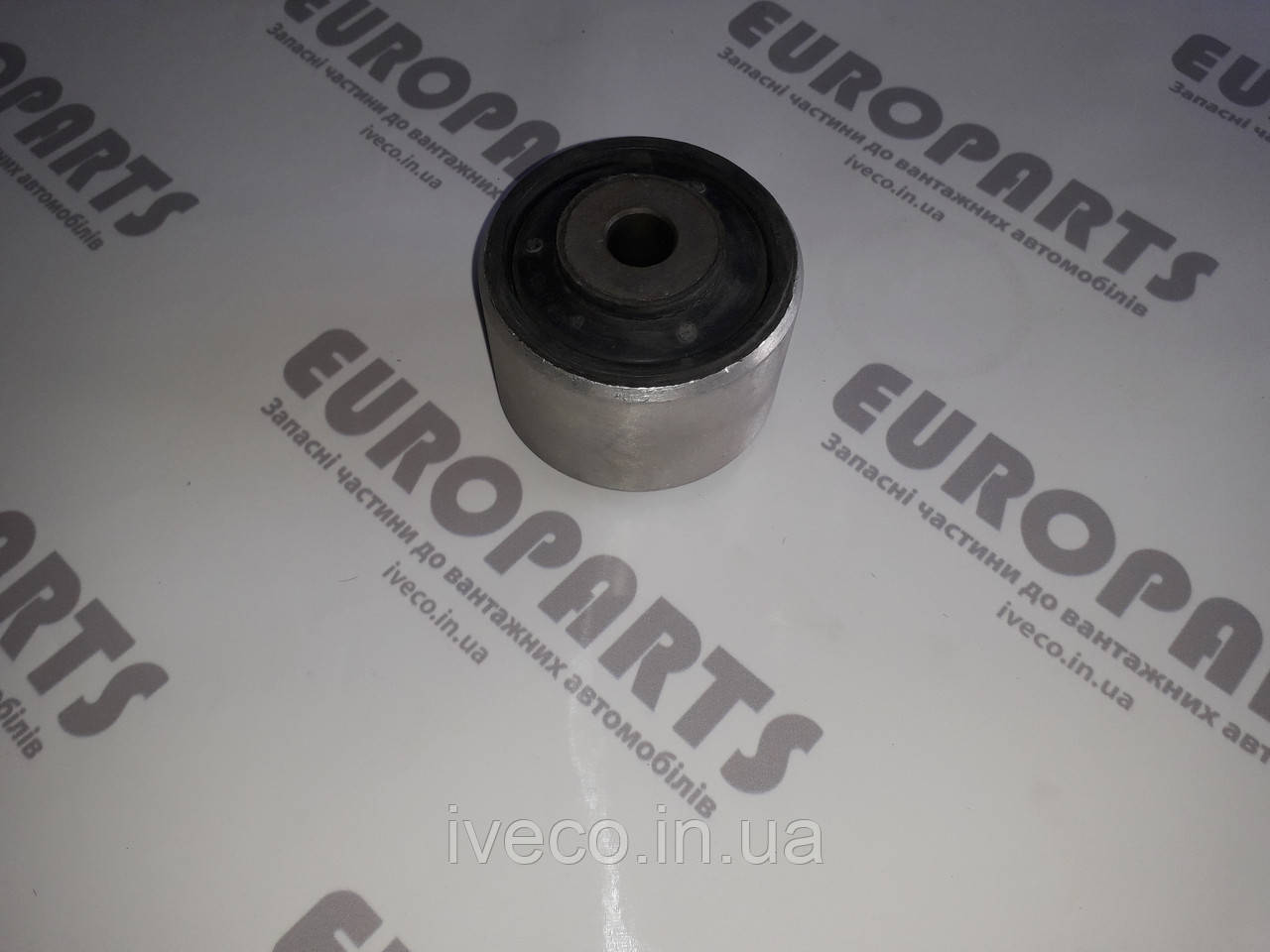 Втулка кабіни Iveco Stralis Trakker Івеко Тракер страліс STR-120144 ...