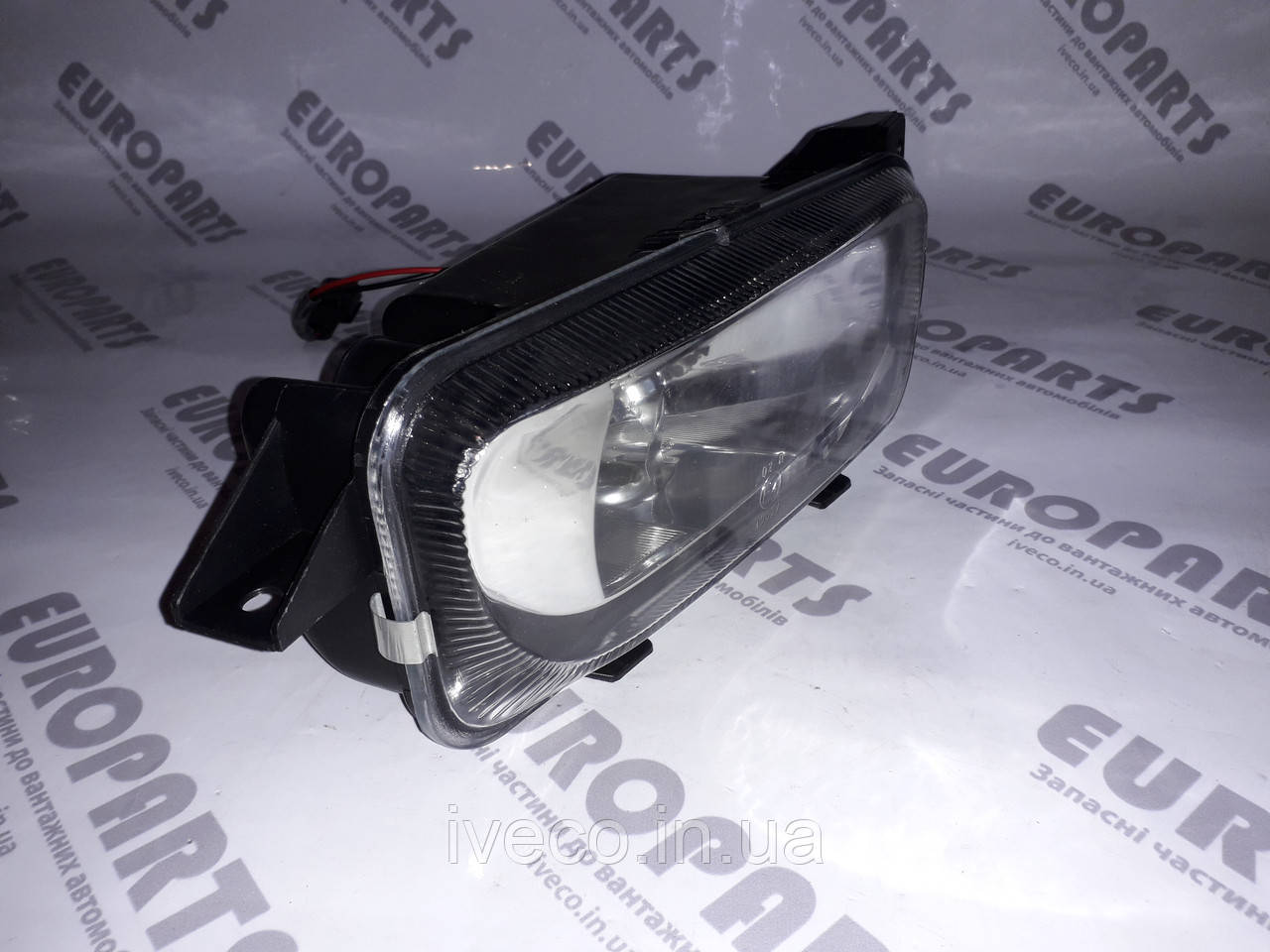 Фара противотуманная правая MB ACTROS Мерседес Актрос 9438200156 ...