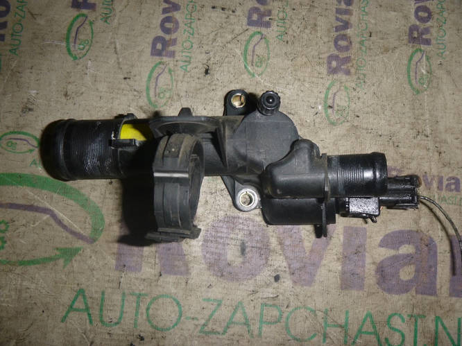 Корпус термостата (1,5 DCI 8V) Renault SCENIC 2 2003-2006 (Рено Сценик ...