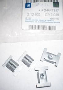 Купити Гайка (гніздо) розширюється металева з затиском деталей кузова ...