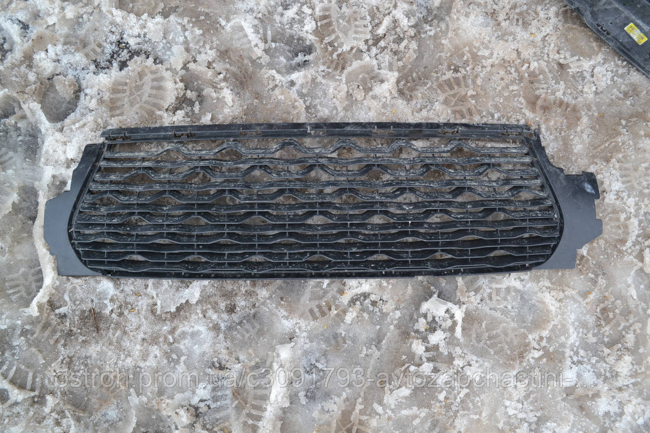 Купить Решотка в бампер для Renault Duster (2017-2020) 622544890r ...