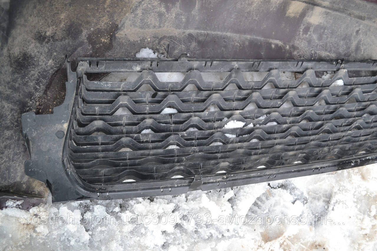 Купить Решотка в бампер для Renault Duster (2017-2020) 622544890r ...