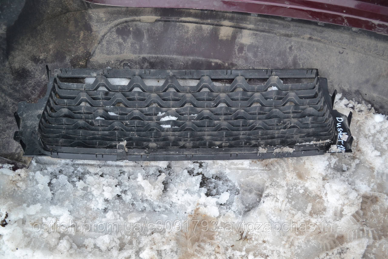 Купить Решотка в бампер для Renault Duster (2017-2020) 622544890r ...
