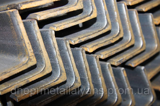 Уголок 50х50х4 мм равнополочный горячекатаный сталь 3сп5 мера ГОСТ 8509-93, цена: 32700 ...