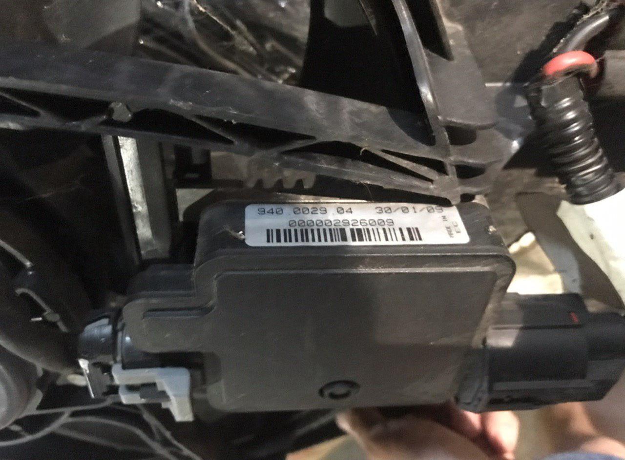 Купить Регулятор оборотов вентилятора Ford Mondeo 1.6 940002904, цена ...