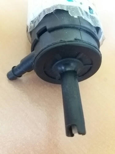 Насос бачка омивача Карго 500304249/4814637, ціна 806 грн — Prom.ua (ID ...