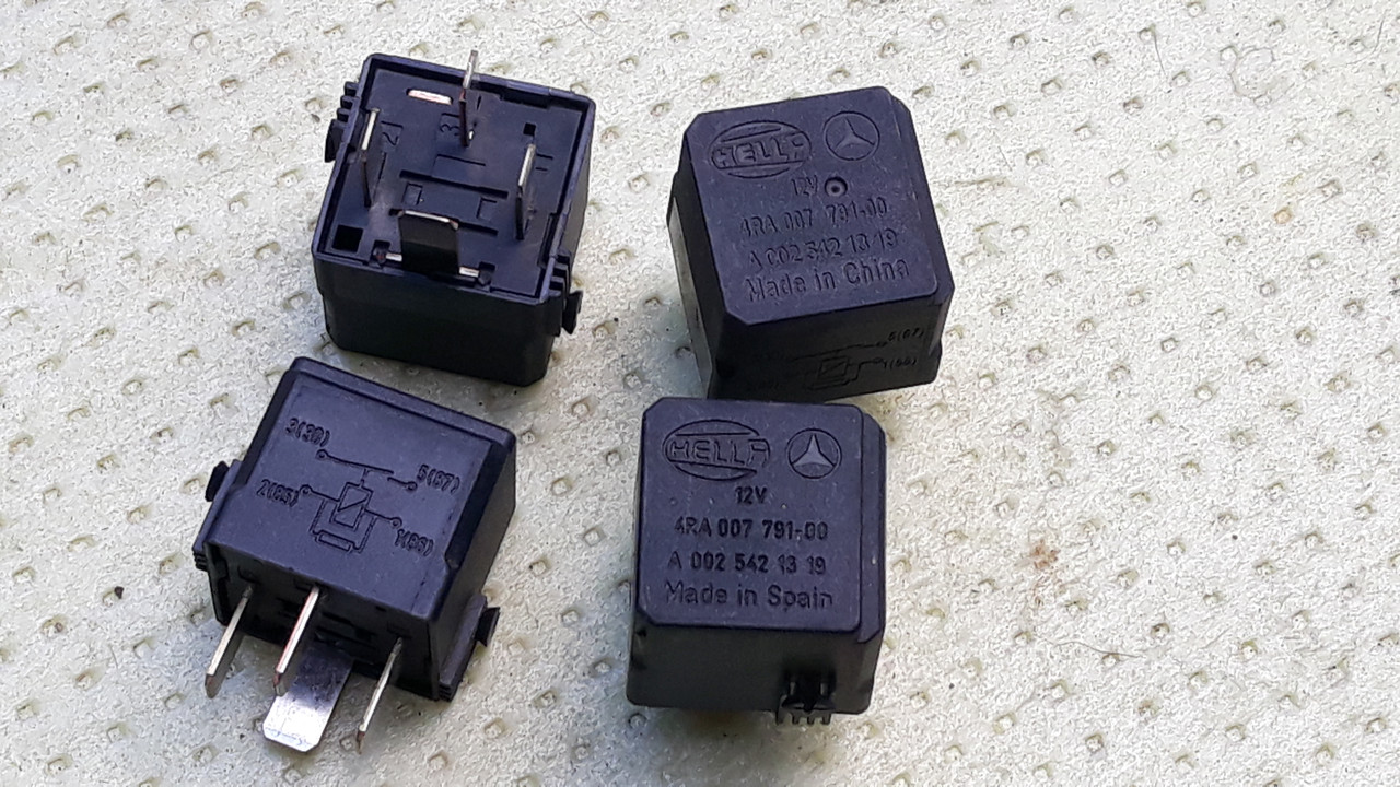 Реле Mercedes A0025421319 0025421319 4RA007791011 реле 4 контактне 12 в ...